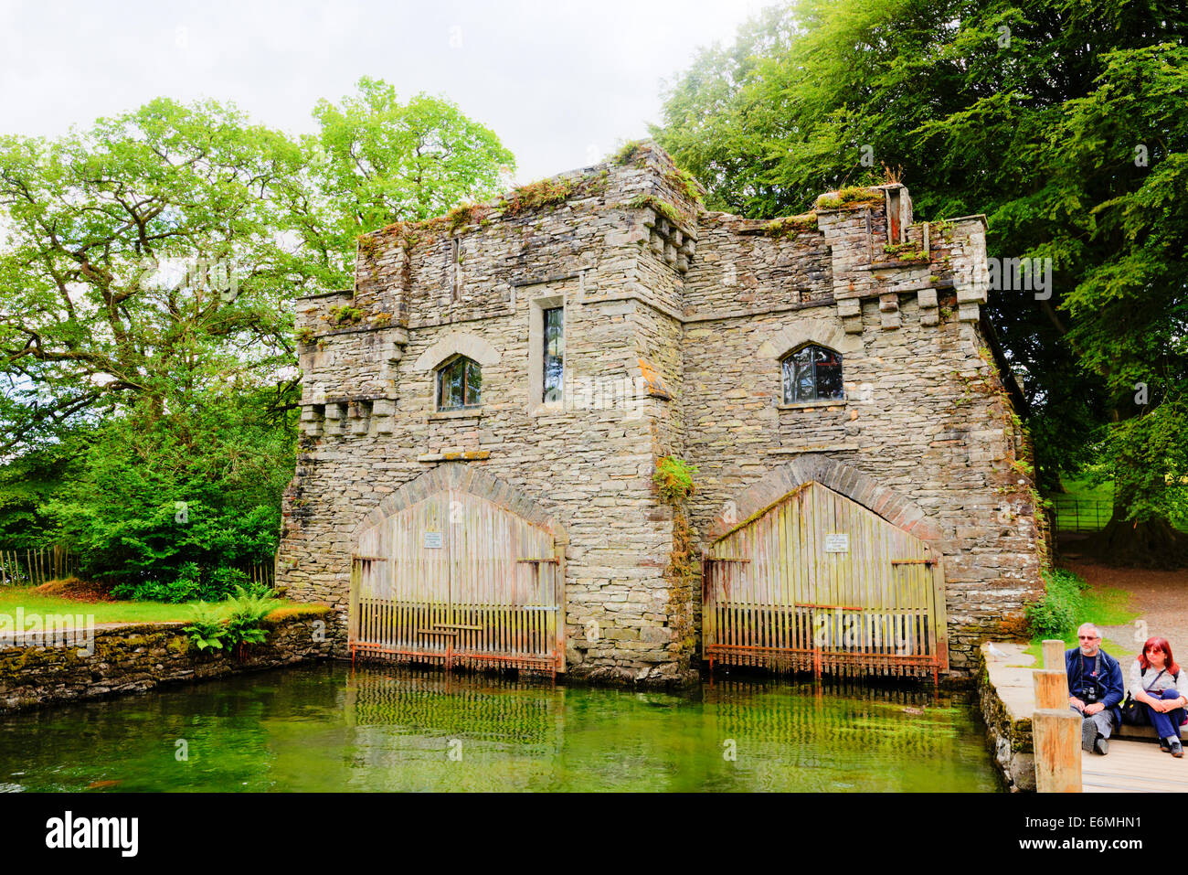 Windermere boathouse lake district hi-res stock photography and images ...