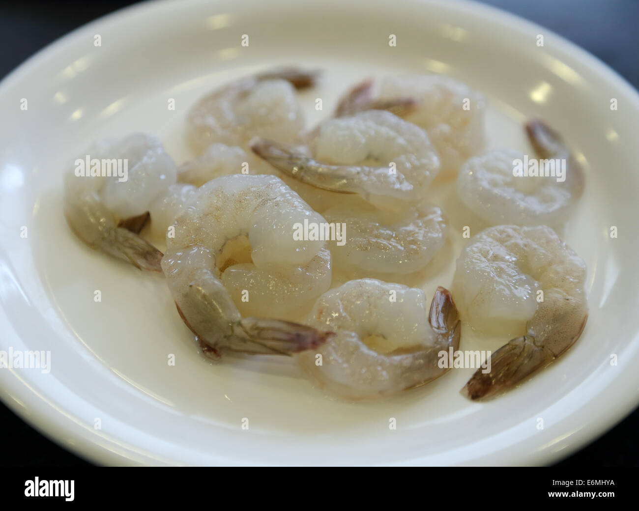 raw prawns in a plate (prepare food Stock Photo - Alamy
