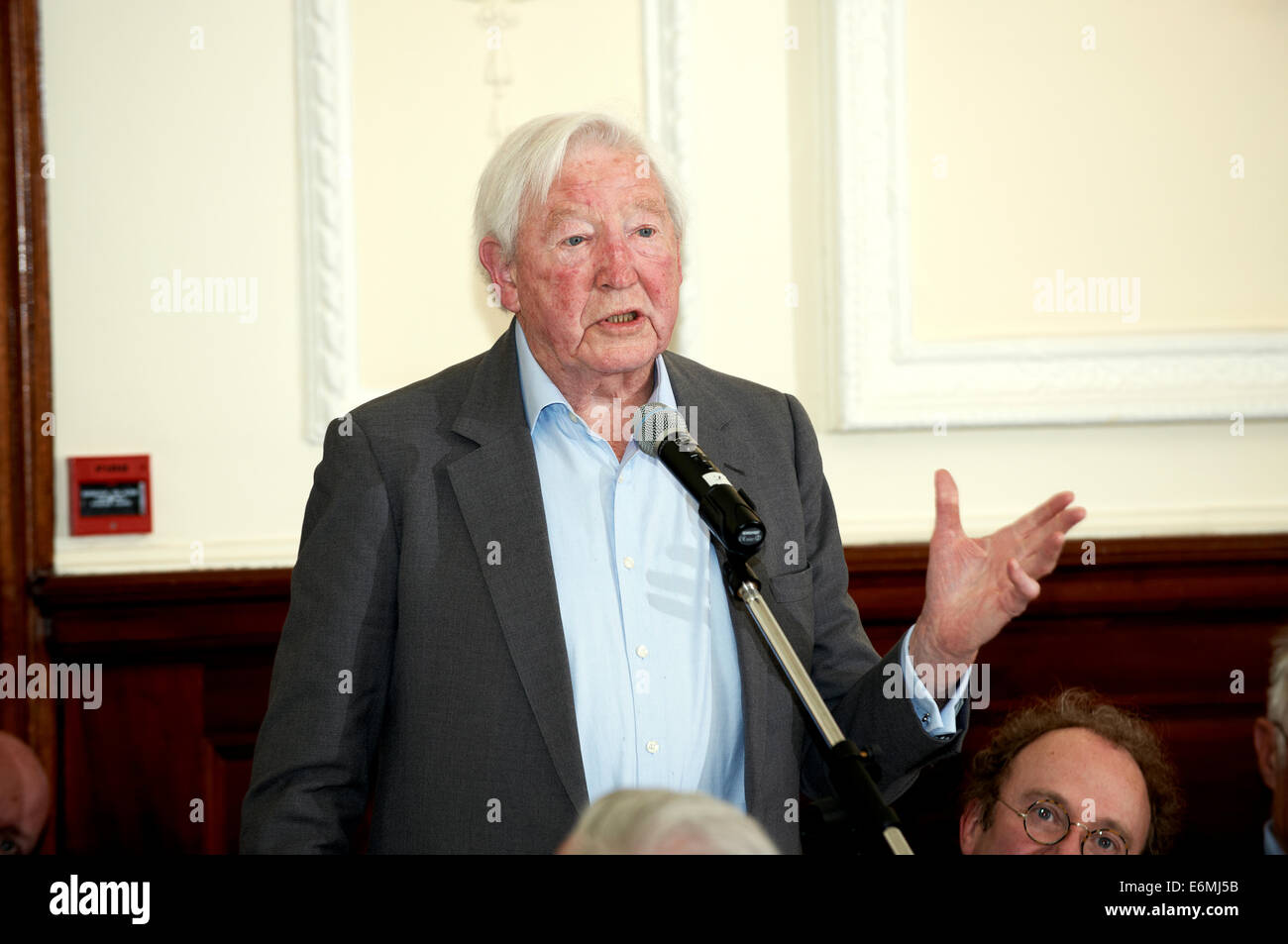 Sandy Gall at the Oldie Literary Lunch 17/04/12 Stock Photo - Alamy