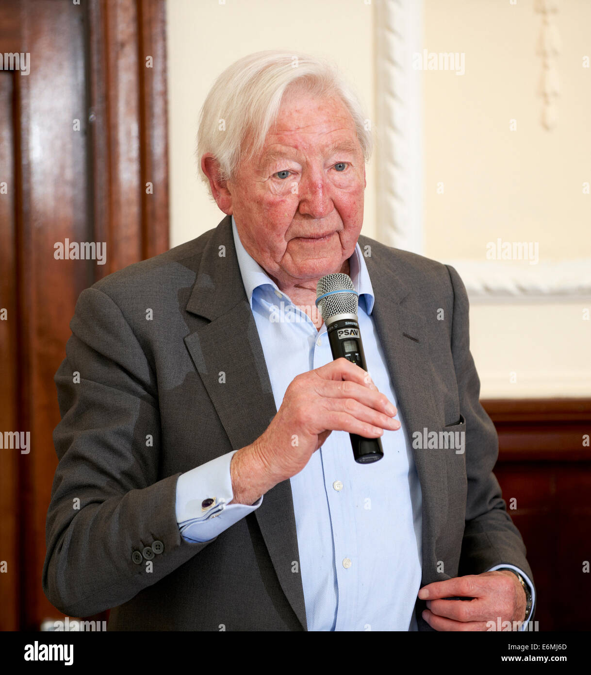 Sandy gall hi-res stock photography and images - Alamy