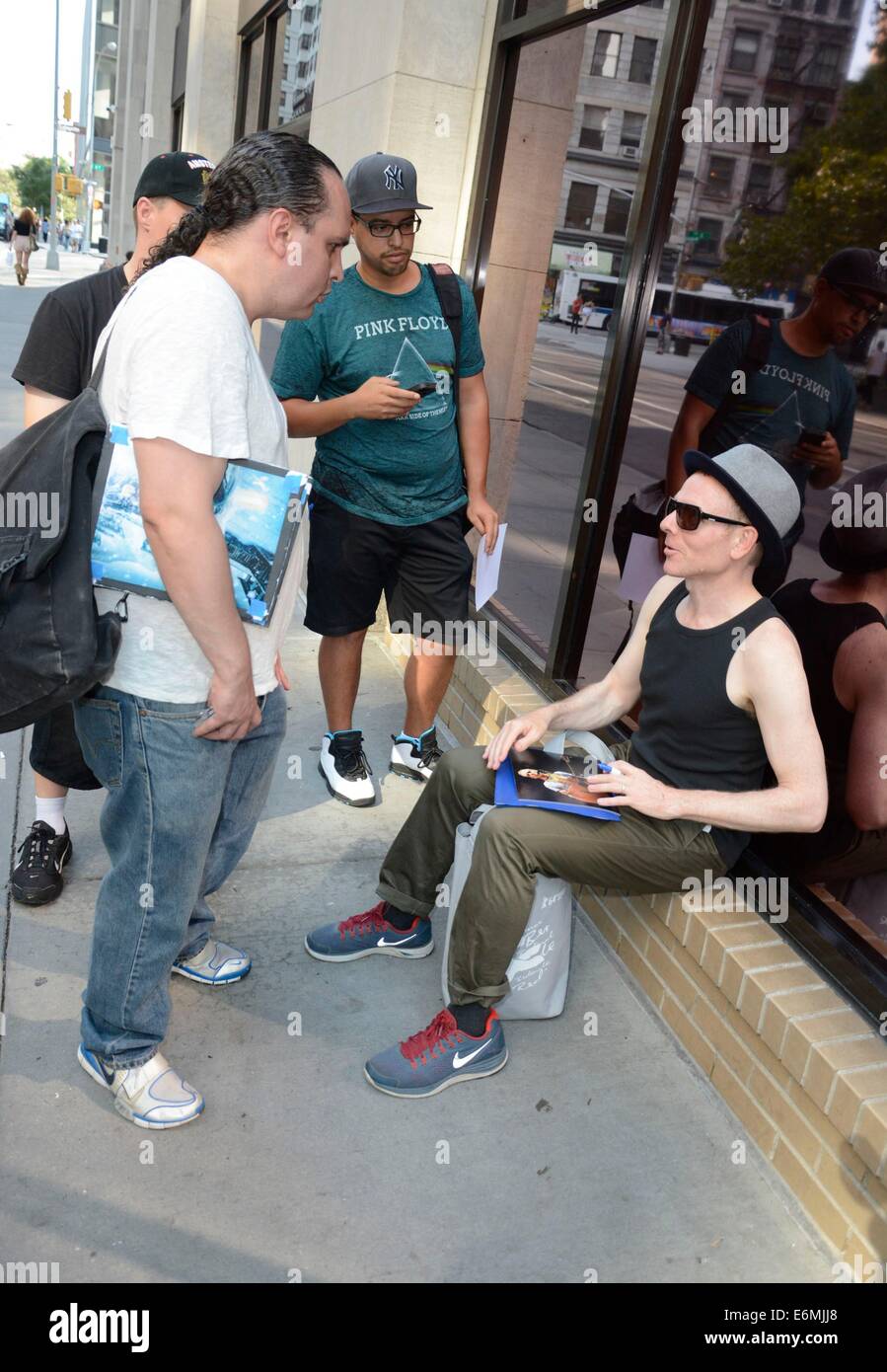 New York, NY, USA. 26th Aug, 2014. Stuart Murdoch out and about for ...
