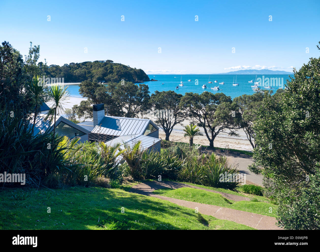 Oneroa bay beach hi-res stock photography and images - Alamy