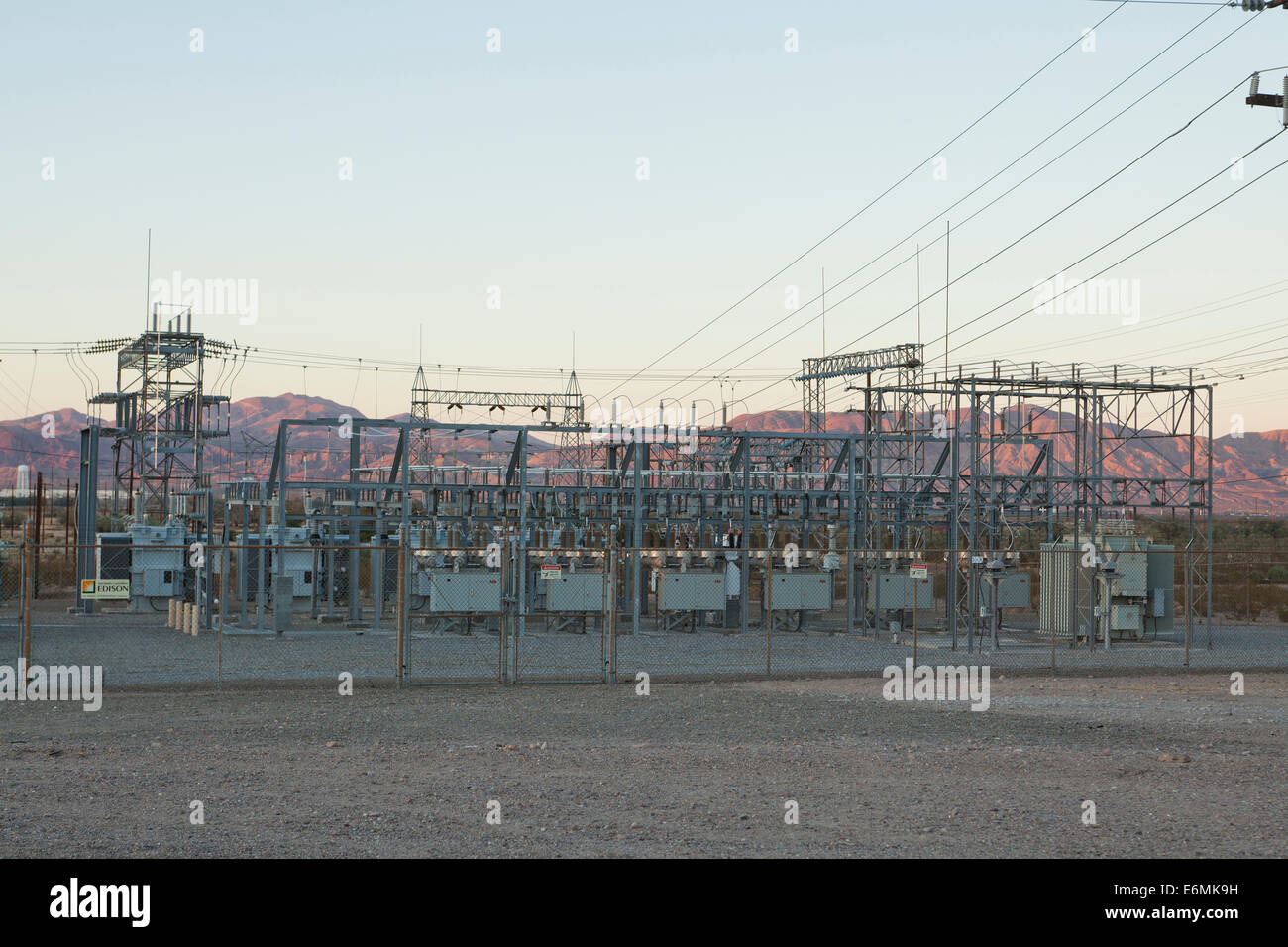 Electrical substation electricity distribution hi-res stock photography ...