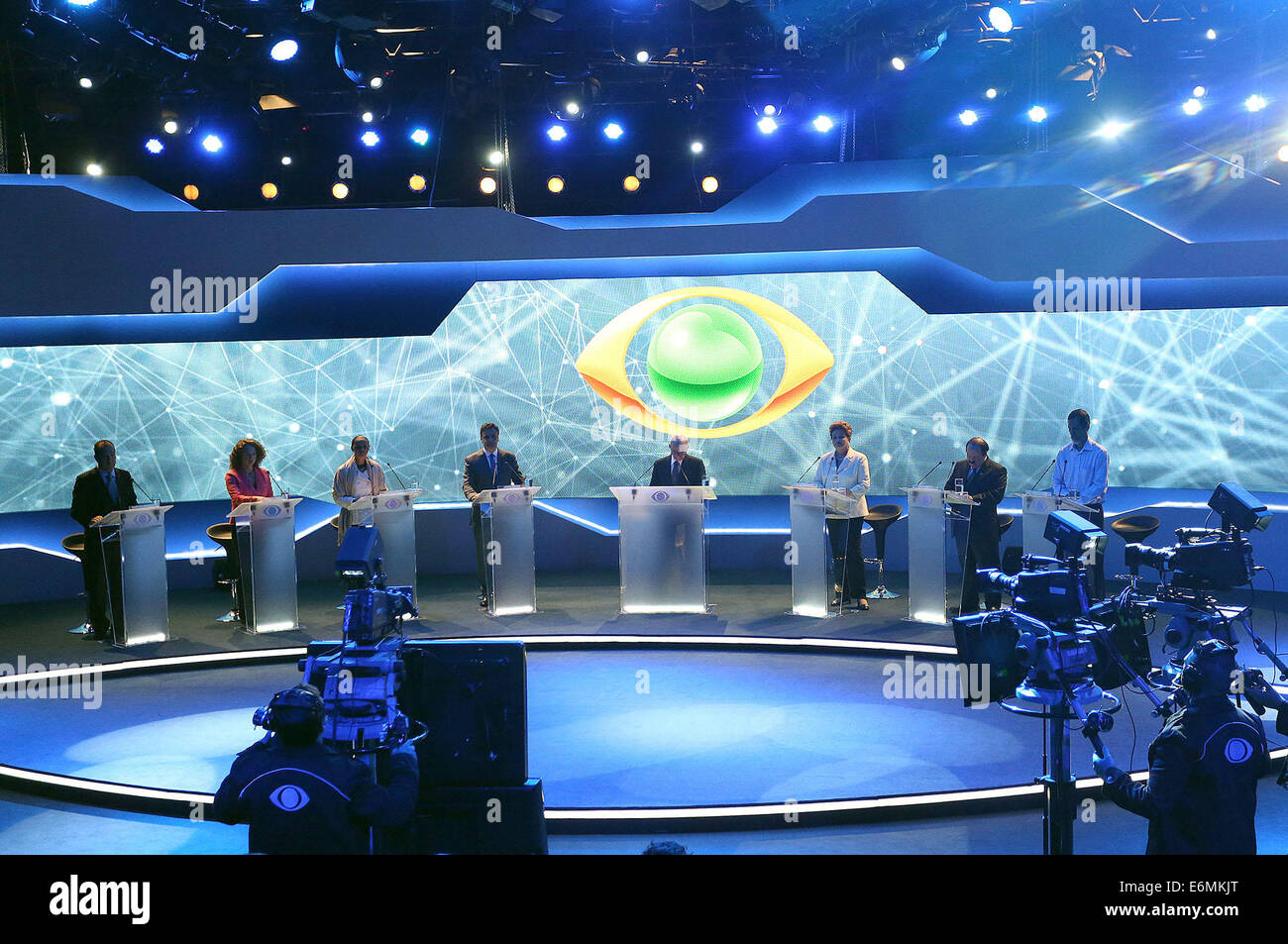 Presidential candidates on tv hi-res stock photography and images - Alamy