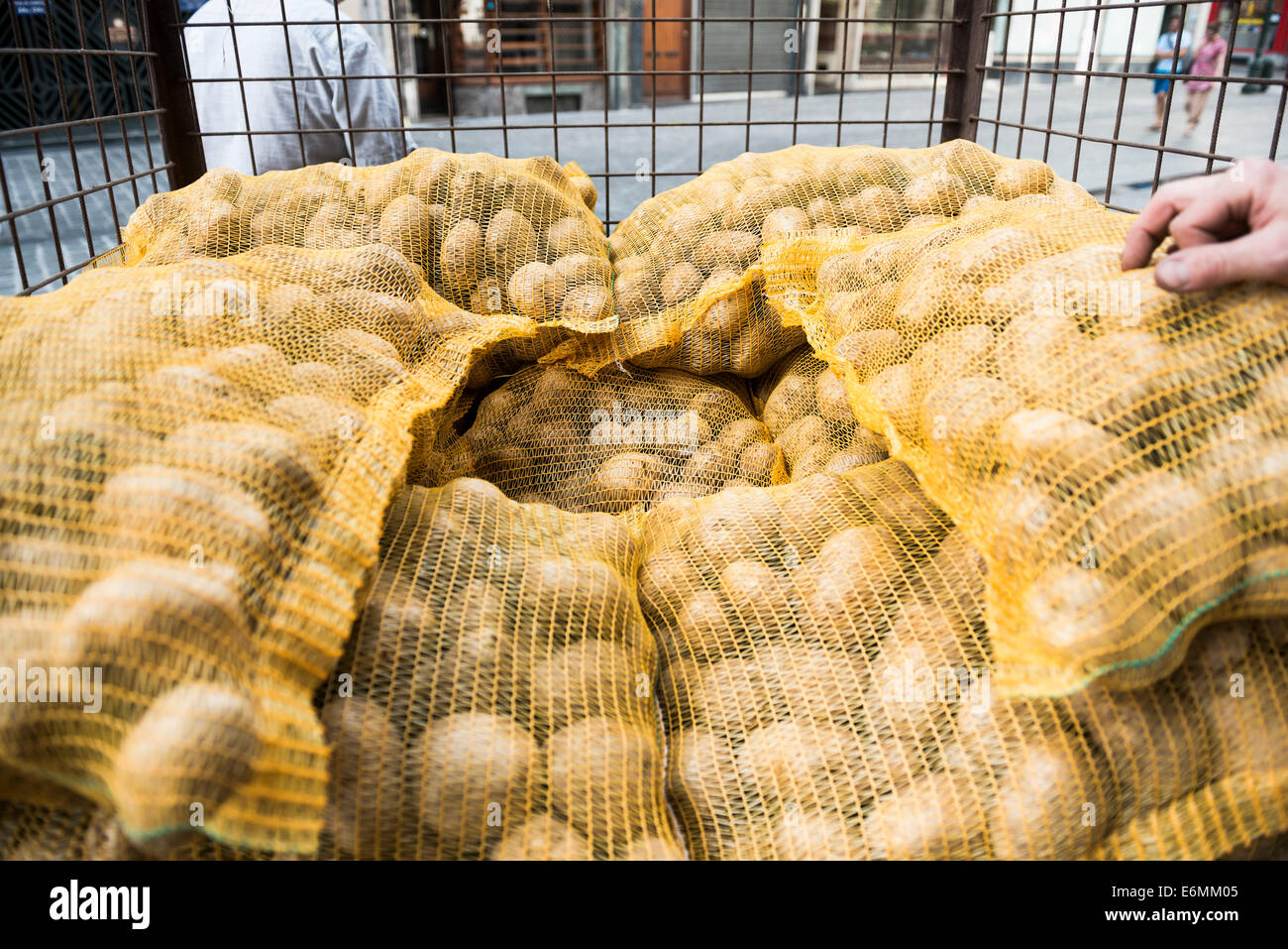 Belgian frits hi-res stock photography and images - Alamy