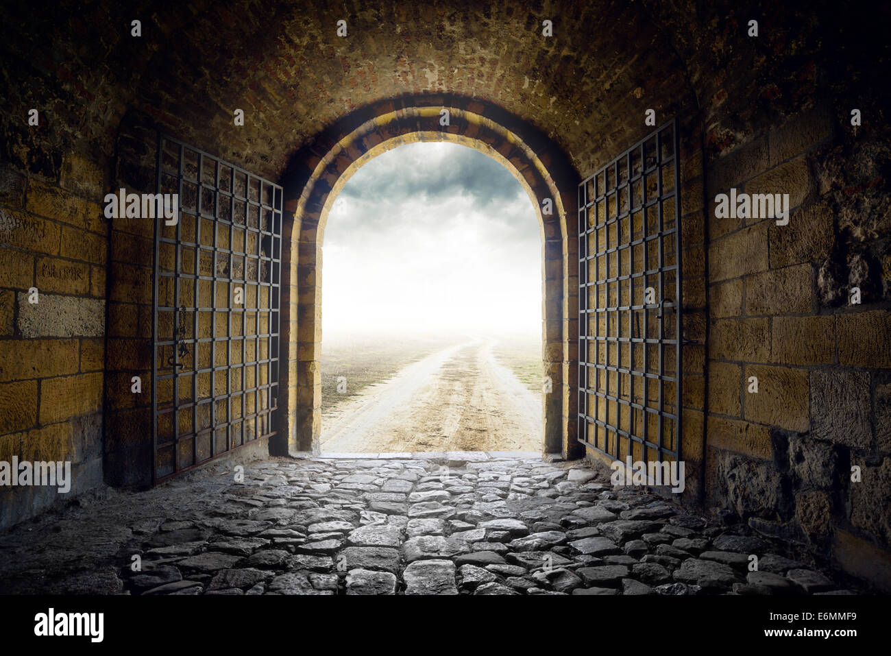Opening gate gate hi-res stock photography and images - Alamy