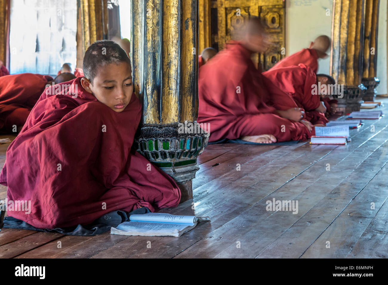 Novice monks at school hi-res stock photography and images - Alamy