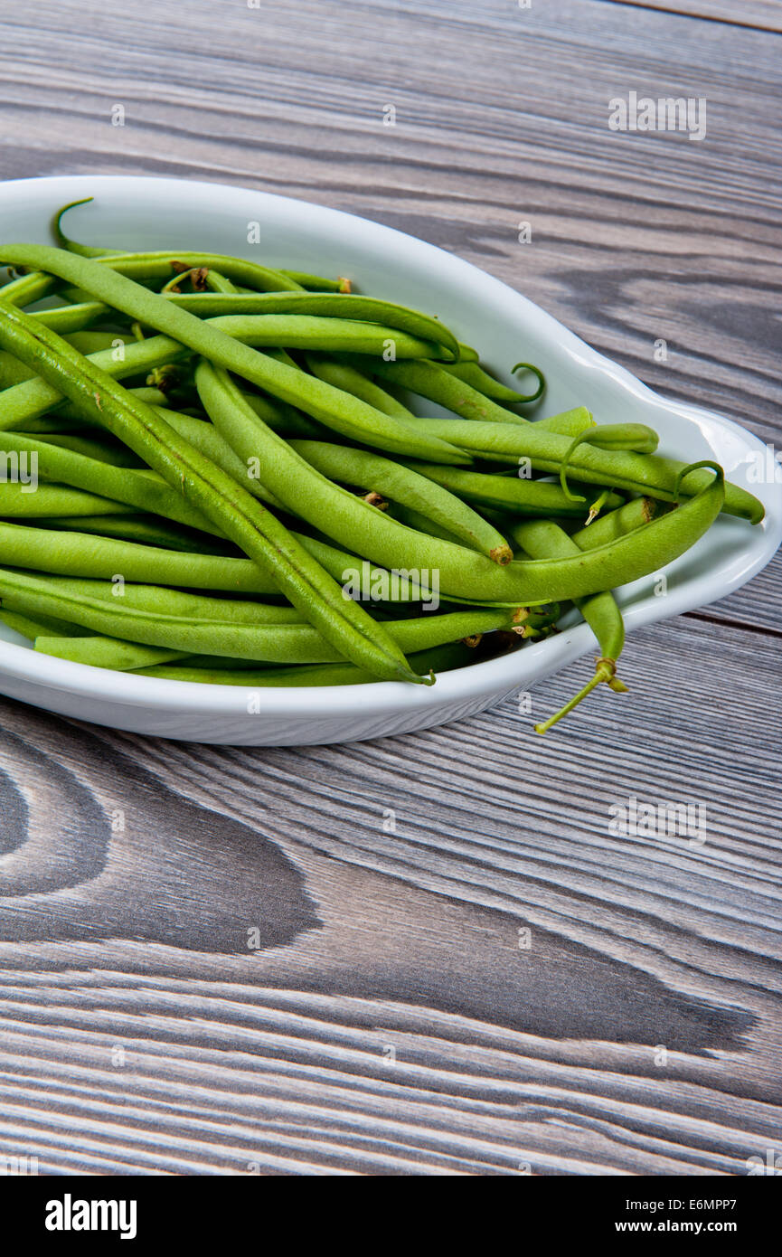 Fresh pea pods Stock Photo - Alamy