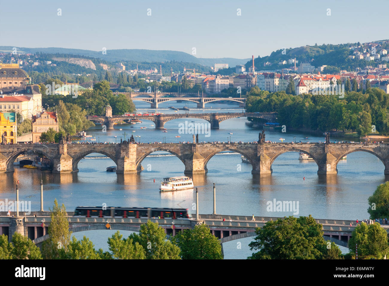 Prague bridge hi-res stock photography and images - Alamy
