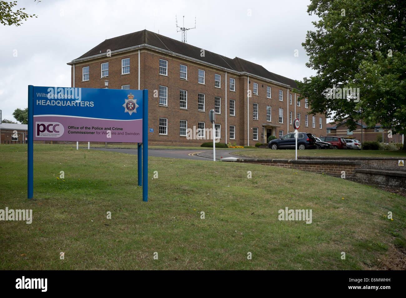Wiltshire Police Headquarters HQ London Road Devizes Stock Photo - Alamy