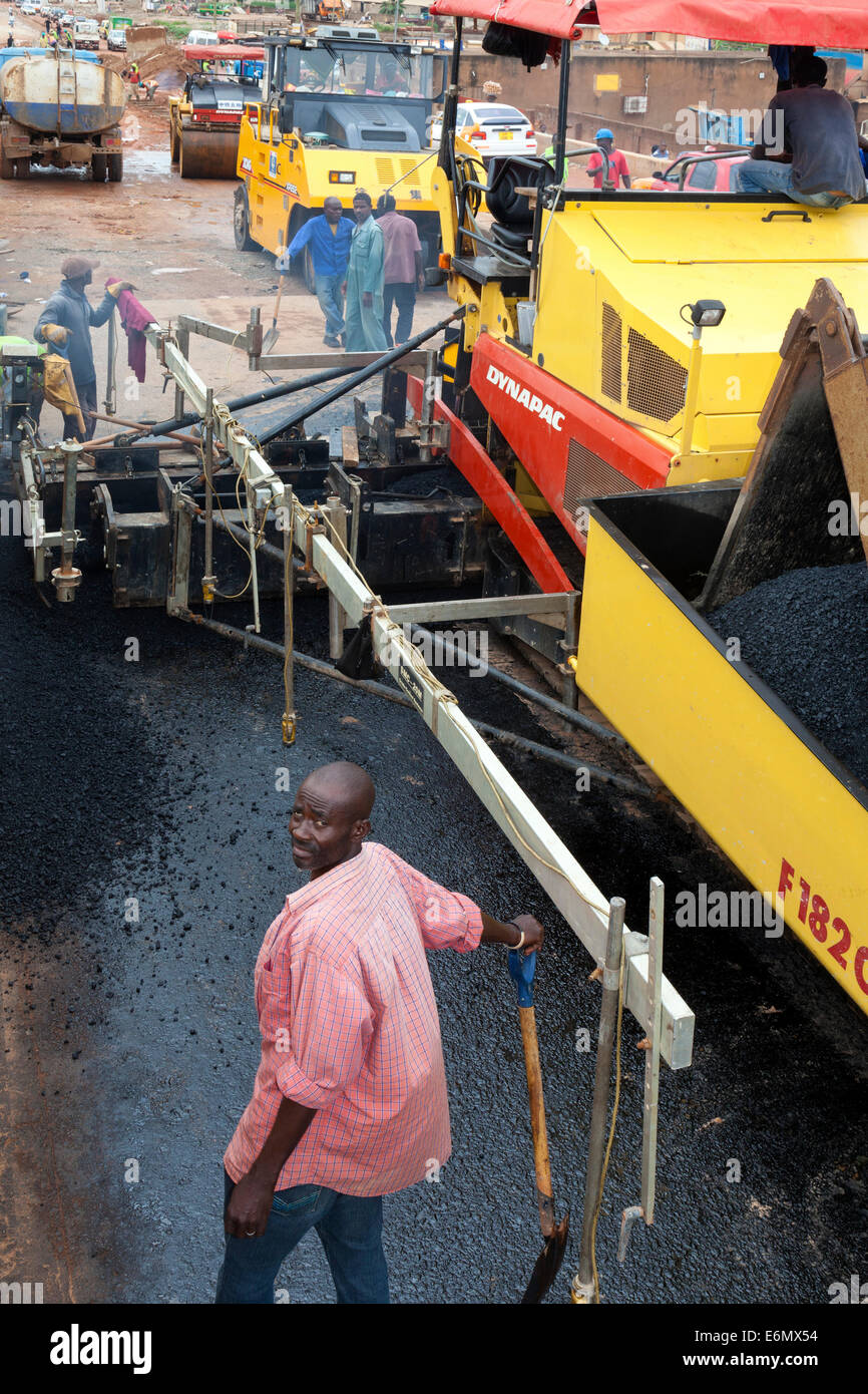 Road construction accra ghana africa hi-res stock photography and ...