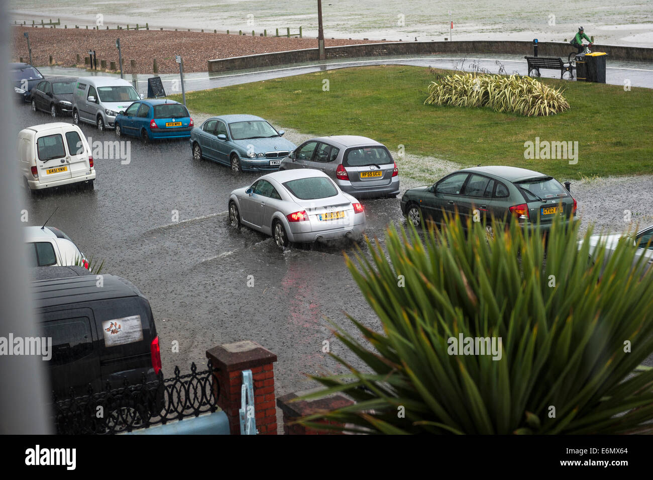 Localised flooding hi-res stock photography and images - Alamy