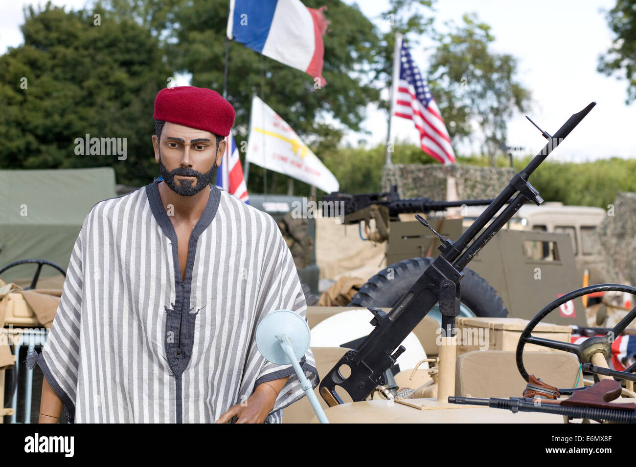 Mannequin dressed in Traditional Iraqi Clothing at Desert Rats ...