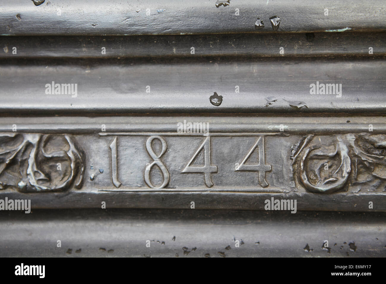 London textures, ironwork on the Queen Alexandra Memorial, Marlborough ...