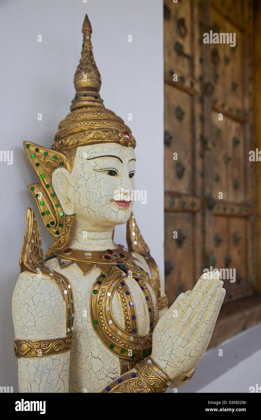 Thai statue with a welcome hand gesture ( Wyi). Thailand Stock Photo ...