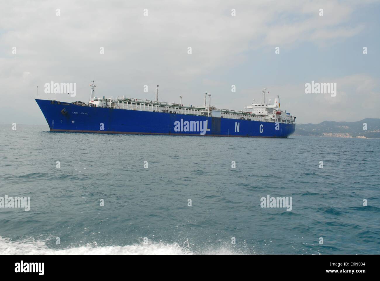 Lng tanker ship hi-res stock photography and images - Alamy