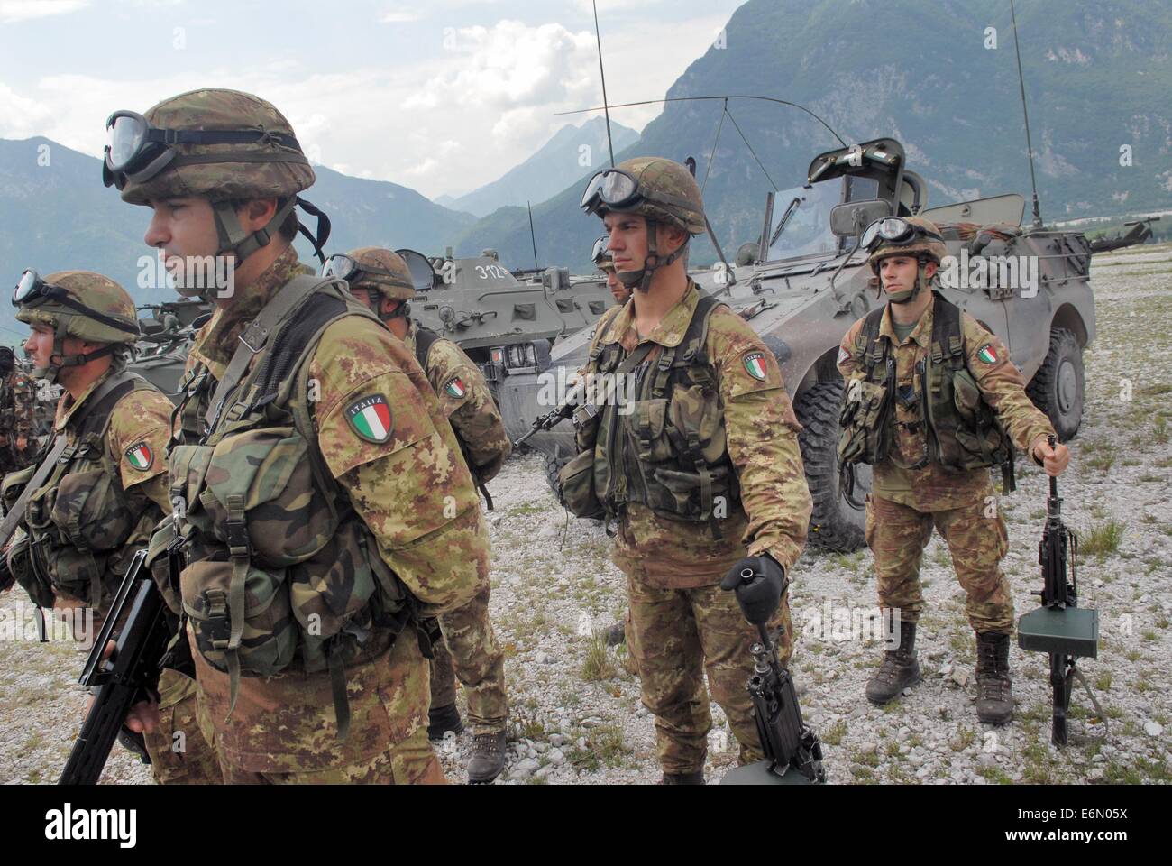 MLF, European Multinational Land Force; soldiers of 8° regiment of ...