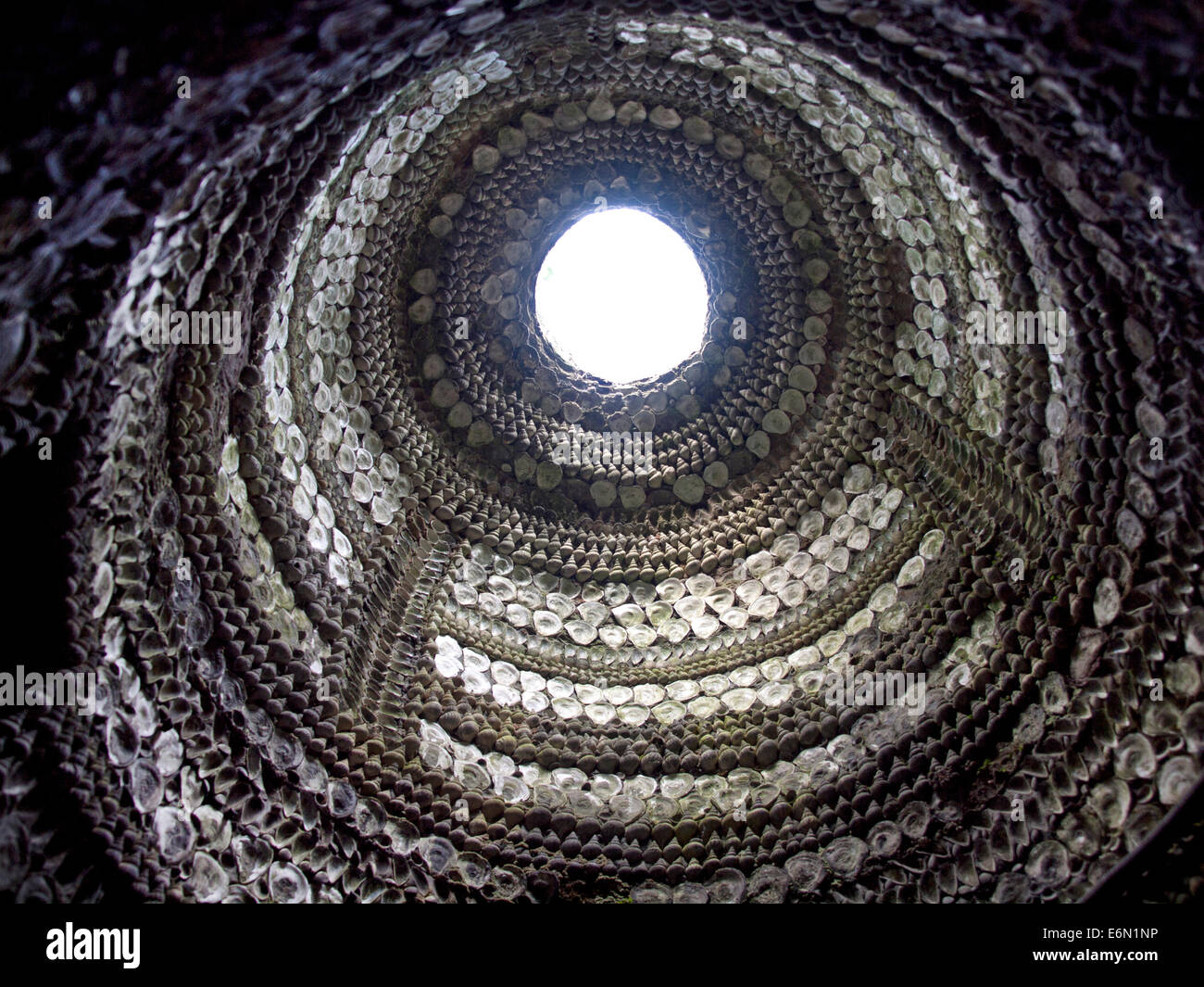Shell grotto hi-res stock photography and images - Alamy