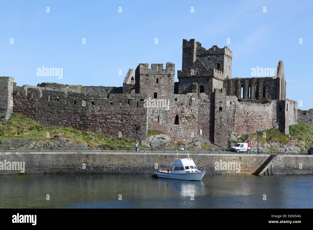 peel castle on the west coast of the Isle of man Stock Photo - Alamy