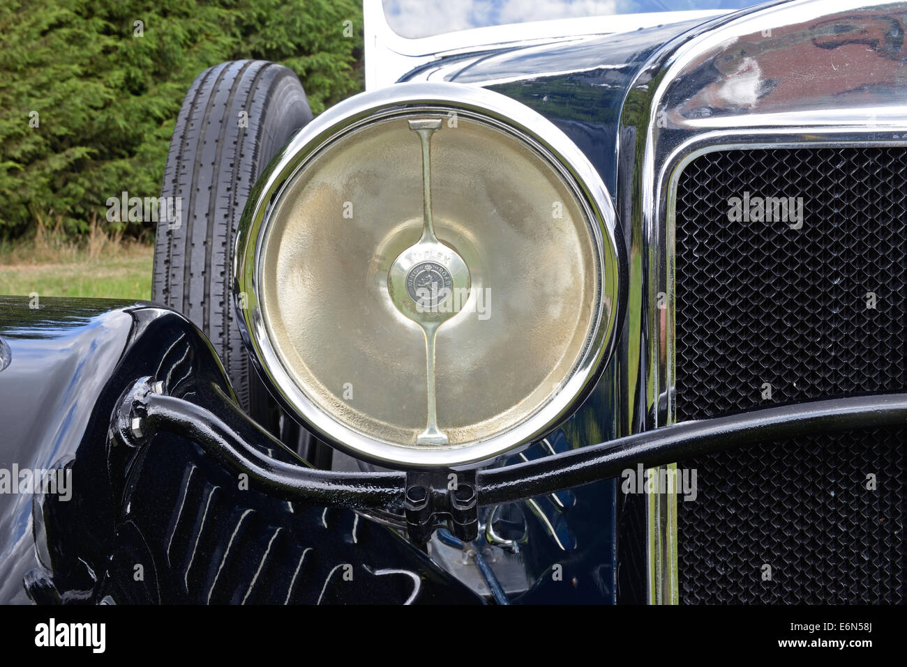 Original Lucas headlamp detail on a Star 18/50 Eclipse automobile built ...