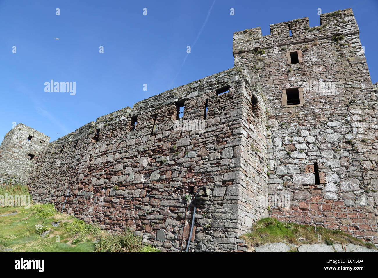 peel castle on the west coast of the Isle of man Stock Photo - Alamy