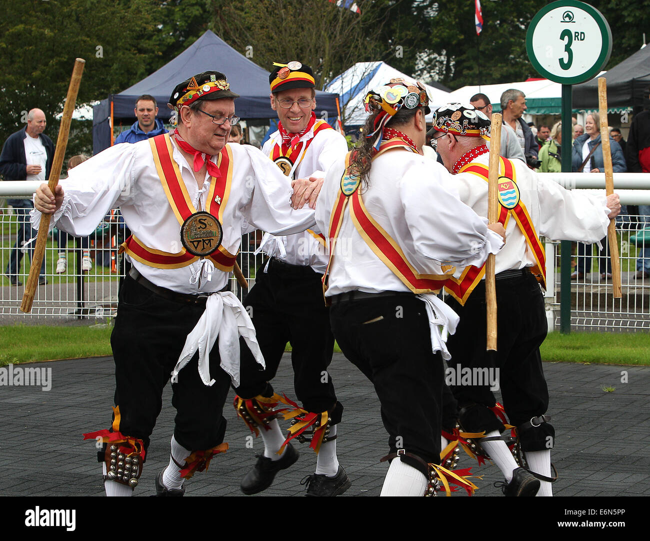 Morris dancing sticks hi-res stock photography and images - Alamy