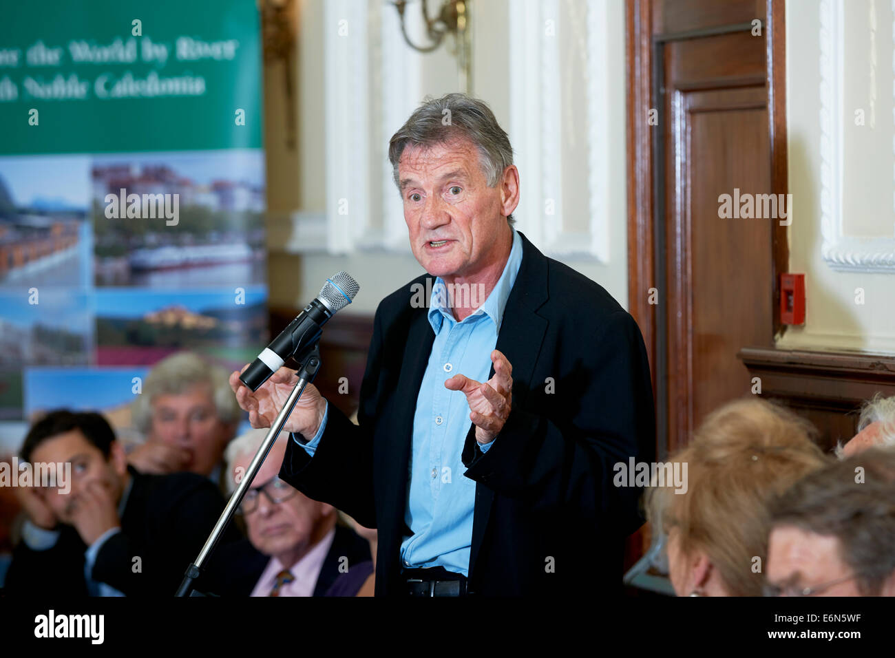 Michael Palin Lumberjack