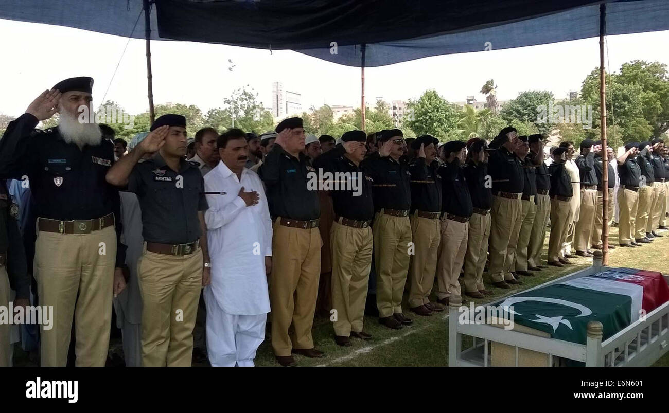 Addl. IGP Karachi Ghulam Qadir Thebo and other police officials are ...