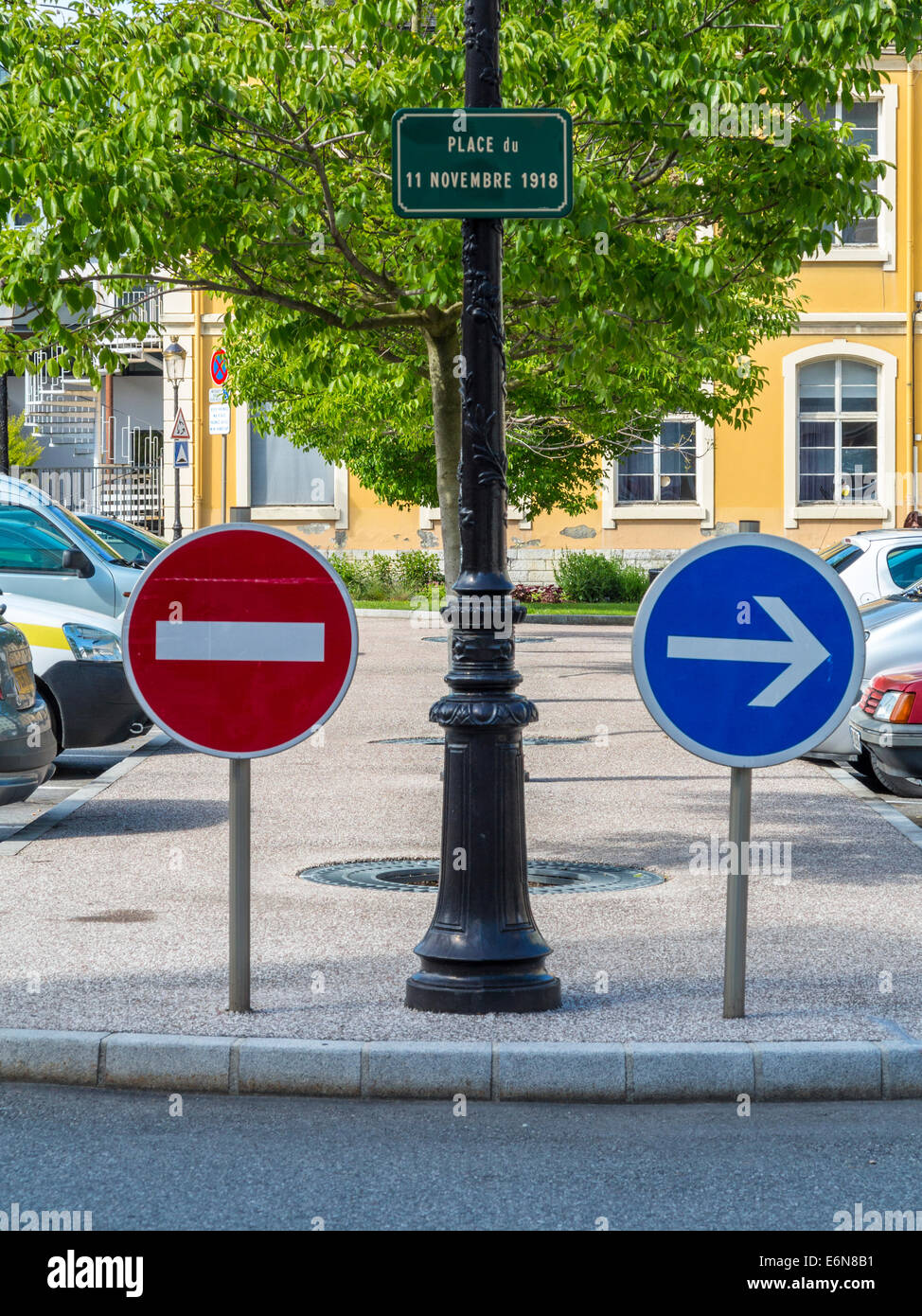 French no entry sign hi-res stock photography and images - Alamy