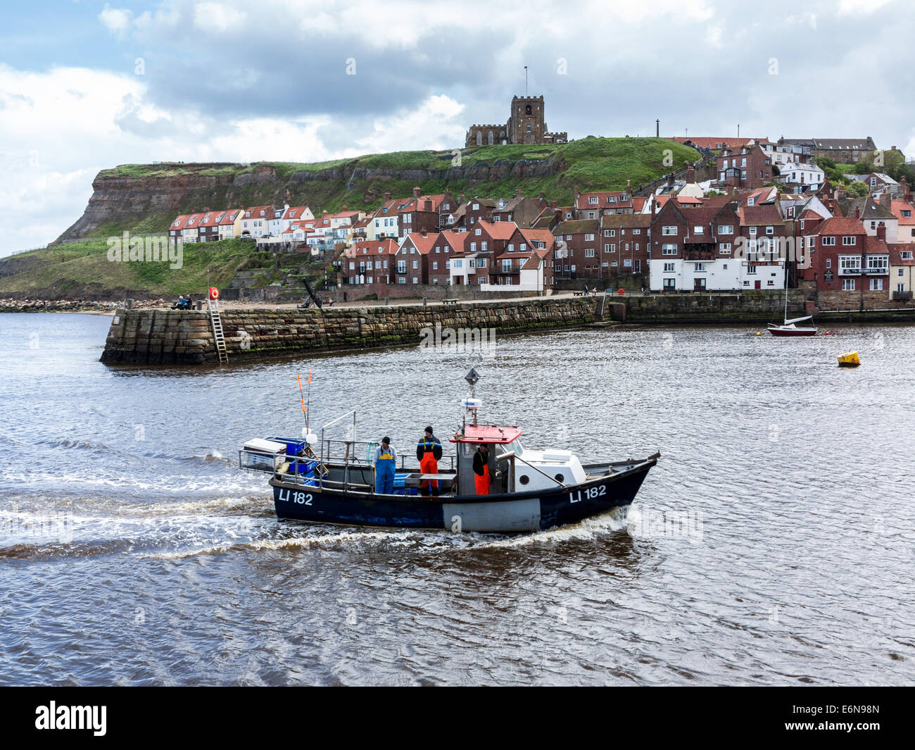 Whitby town hi-res stock photography and images - Alamy