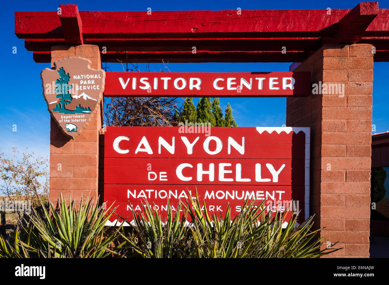 Visitor Center sign, Canyon de Chelly National Monument, Arizona USA ...
