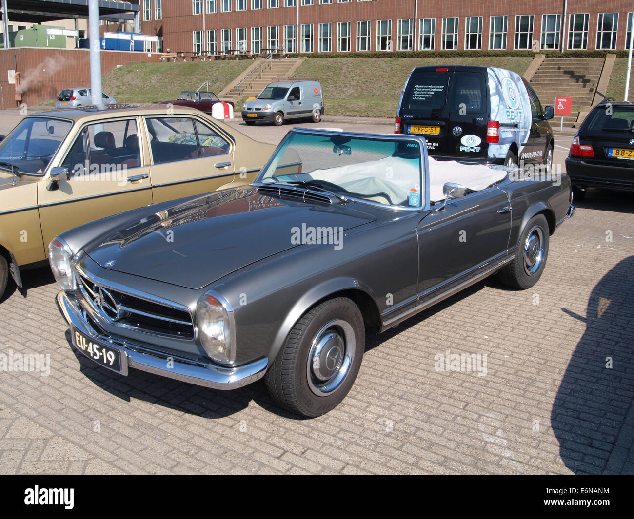 The 1965 Mercedes-Benz, with Dutch licence registration EU-45-19, is a ...