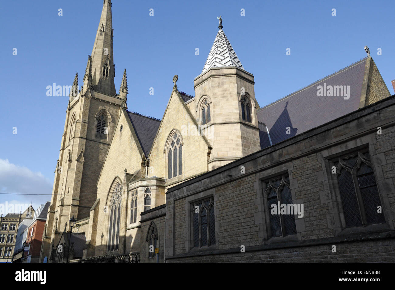 Sheffield cathedral church hi-res stock photography and images - Alamy