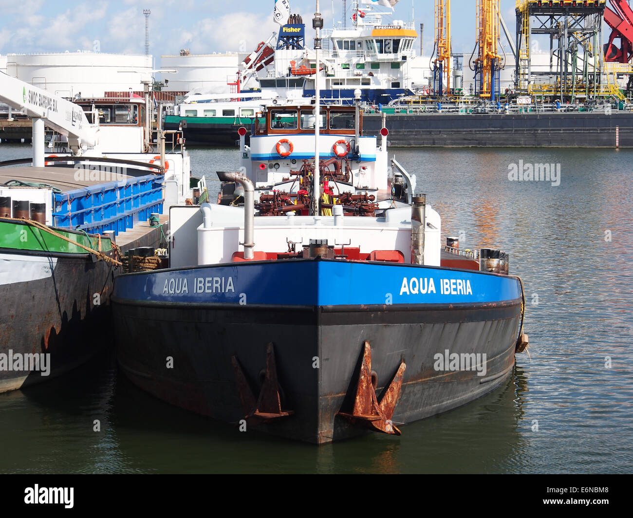 The Aqua Iberia, IMO number 02104625, is an oil tanker and container ...