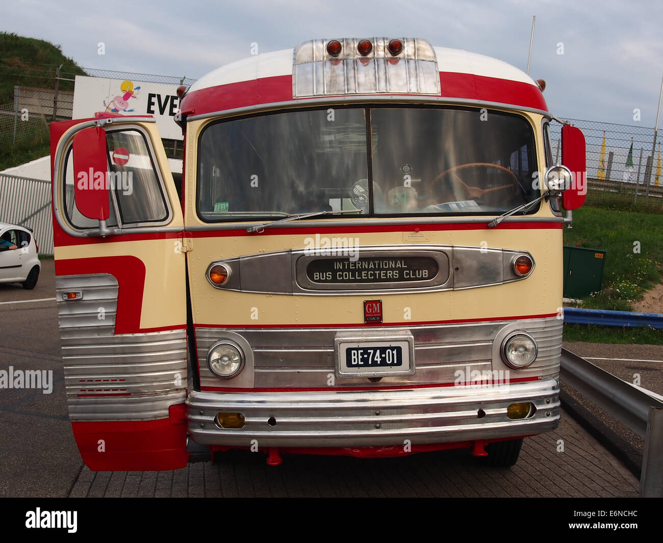 A 1952 GMC Silver Eagle (M3 CQ, PD4103) coach, captured in photo 2 ...