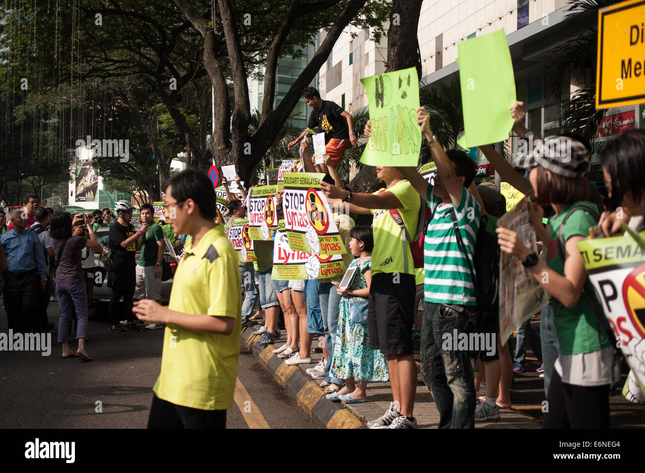 Stop campaign hi-res stock photography and images - Alamy