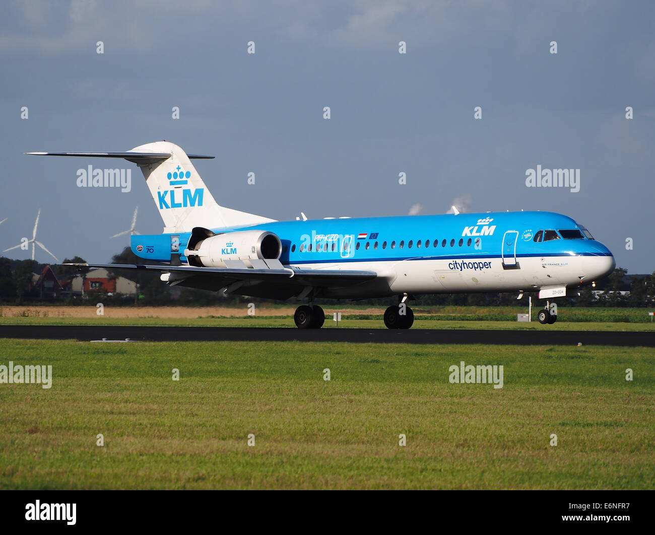 PH-KZD is a KLM Cityhopper Fokker F70 aircraft, registered under ...