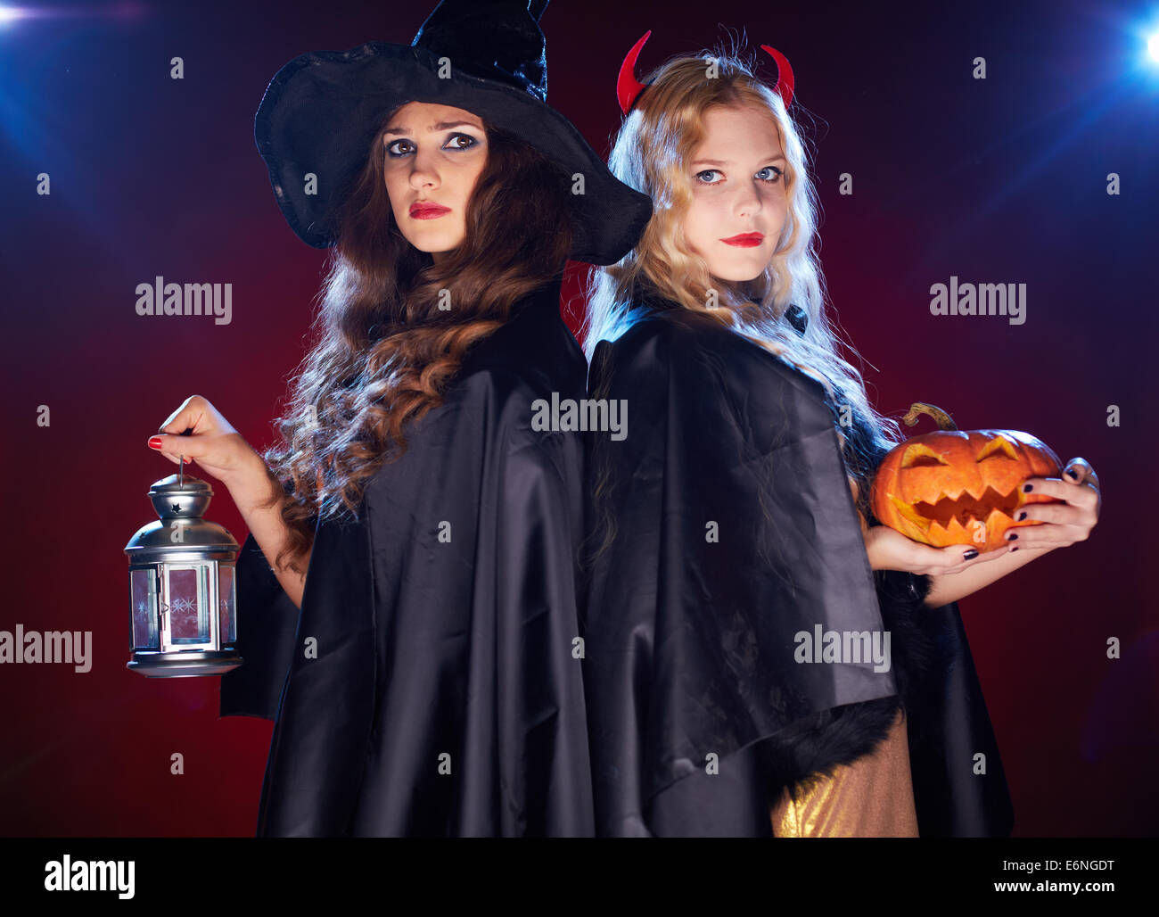Two witches hi-res stock photography and images - Alamy