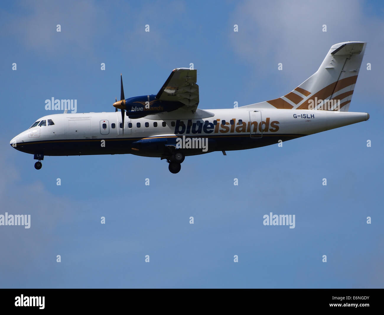G-ISLH, Blue Islands, ATR 42-320, cn 173, landing, Schiphol, AMS, EHAM ...