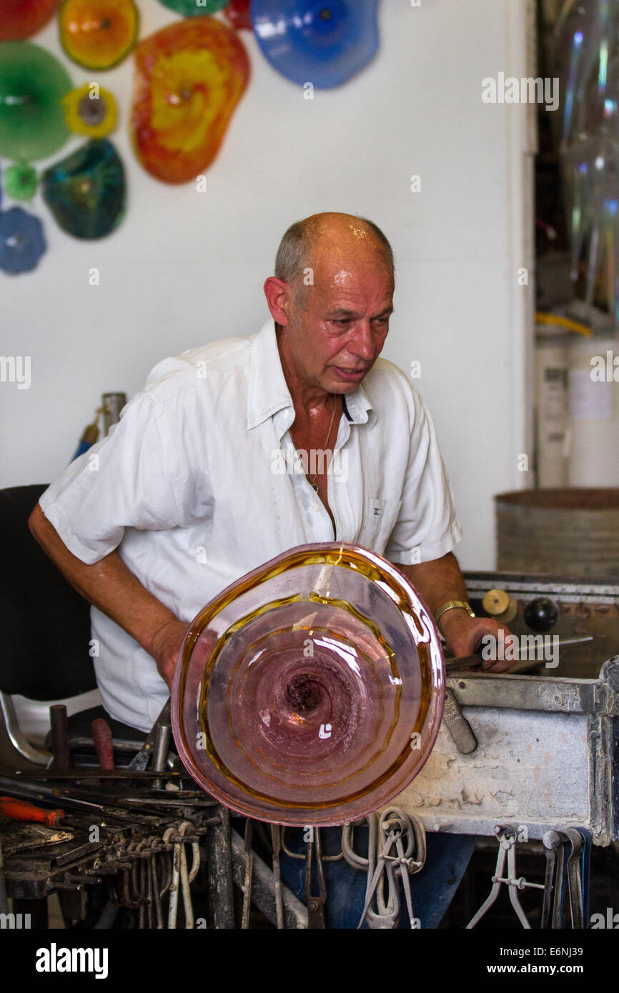 John Ditchfield, Master Glass Blower of Glasform Ltd, Singleton ...