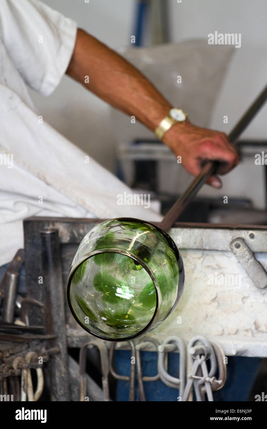 John ditchfield blowing glass hi-res stock photography and images - Alamy