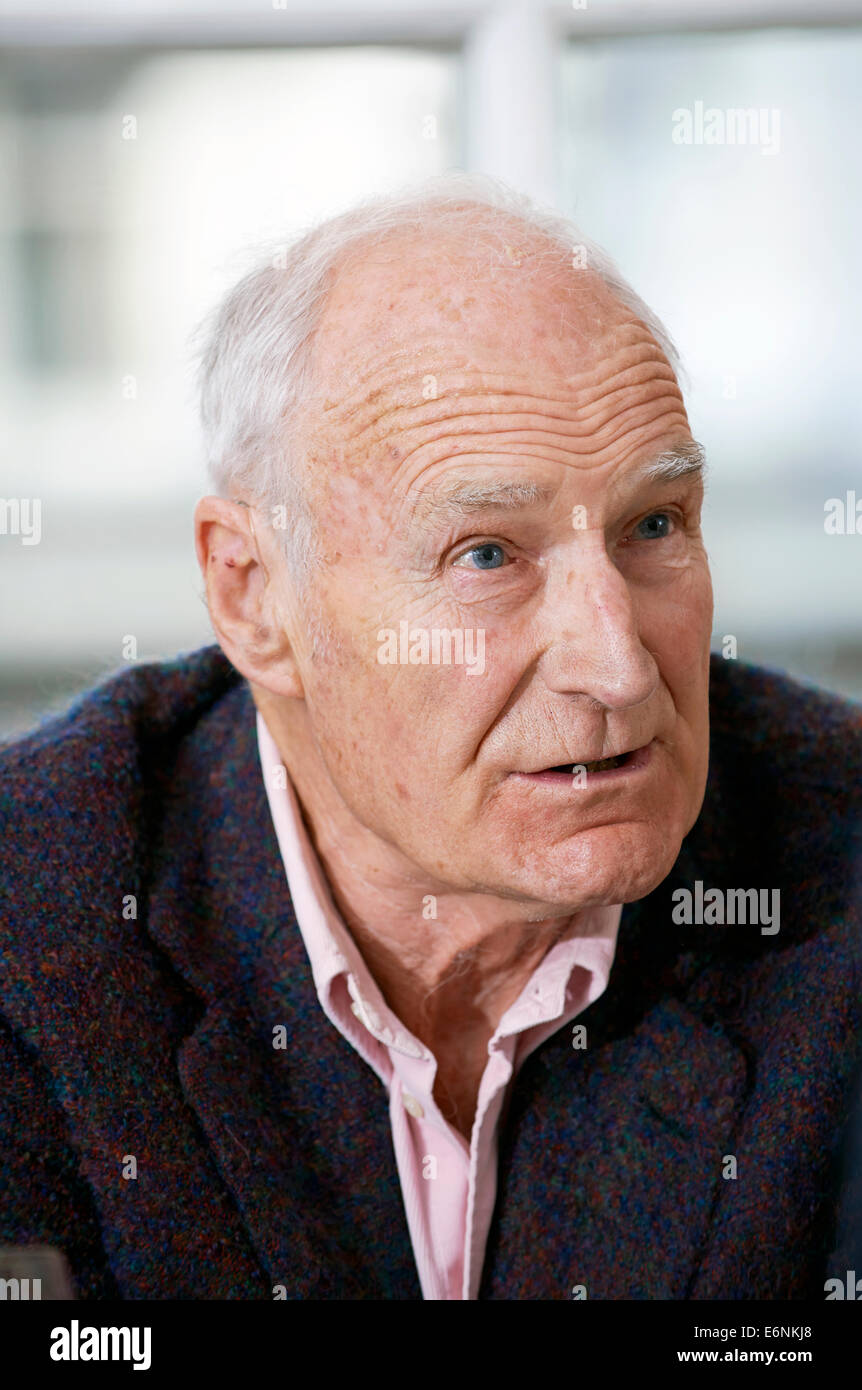 Father tv presenter dan snow foreign correspondent hi-res stock ...