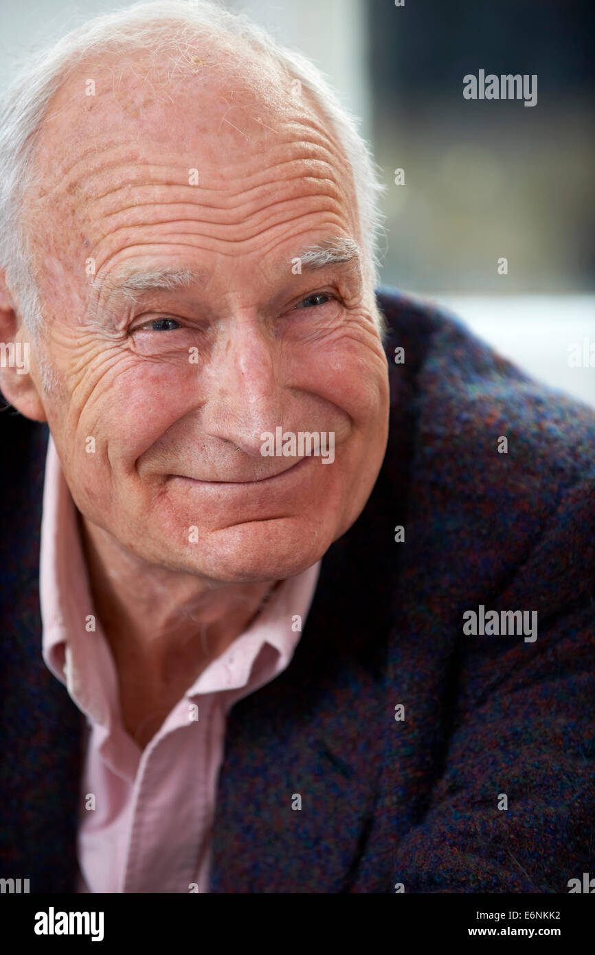 Jon Snow Presenter Stock Photos & Jon Snow Presenter Stock Images - Alamy
