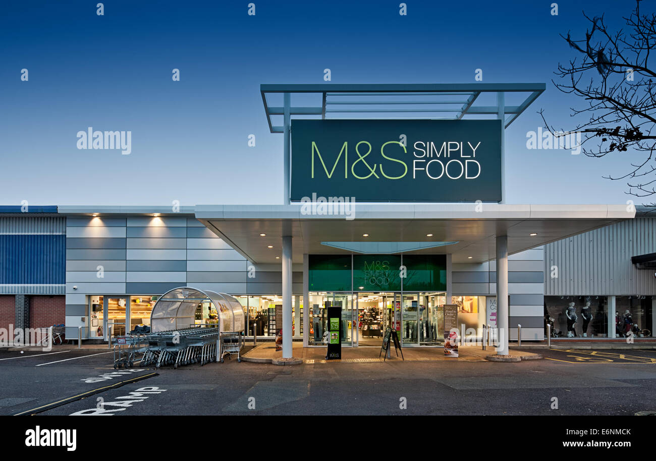Marks & Spencer Simply Food store in Basildon Stock Photo - Alamy