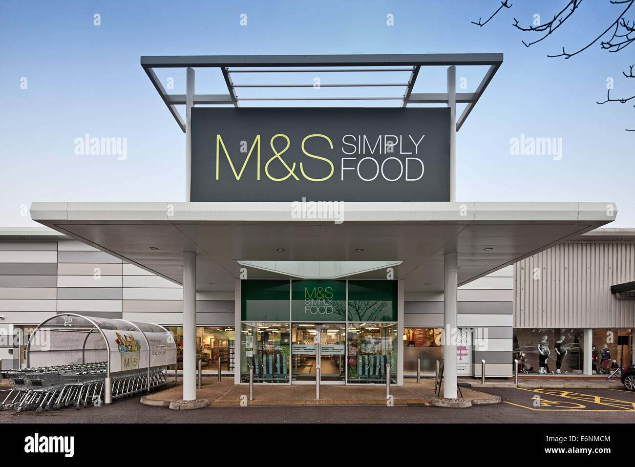 Simply food sign hi-res stock photography and images - Alamy