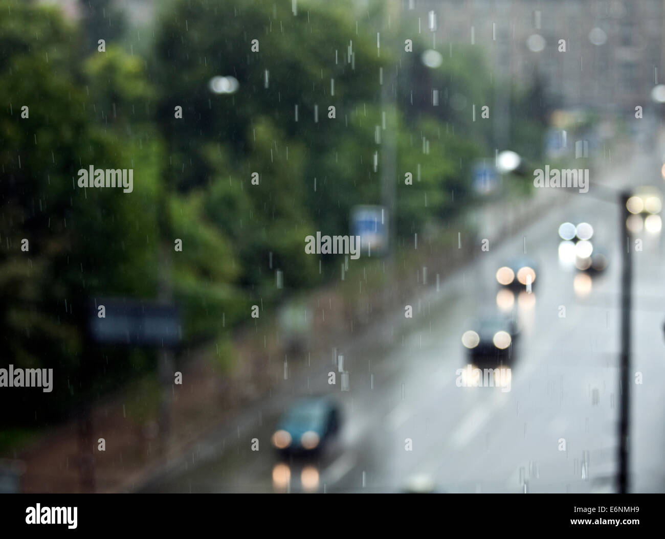 Street view through window hi-res stock photography and images - Alamy