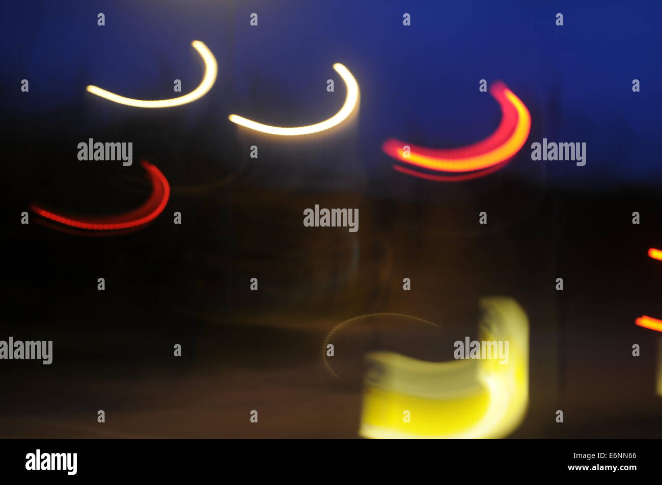 Curved light trail hi-res stock photography and images - Alamy