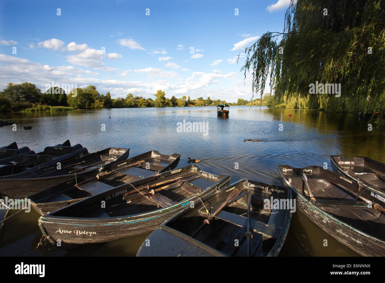 Anne Boleyn's boating lake, Hever Castle and Gardens, near Edenbridge ...
