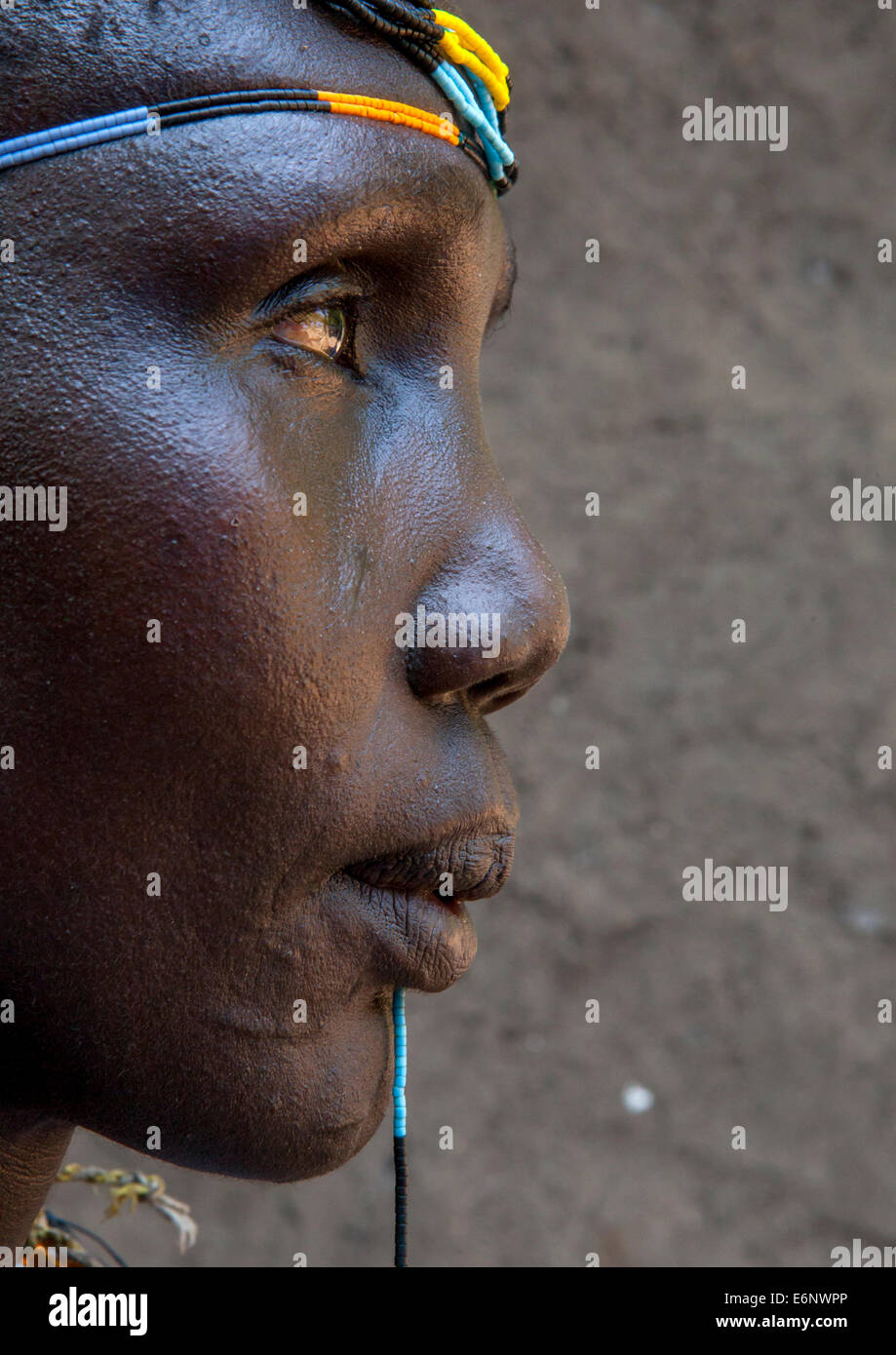 Profile Of A Woman From Anuak Tribe, Gambela, Ethiopia Stock Photo - Alamy