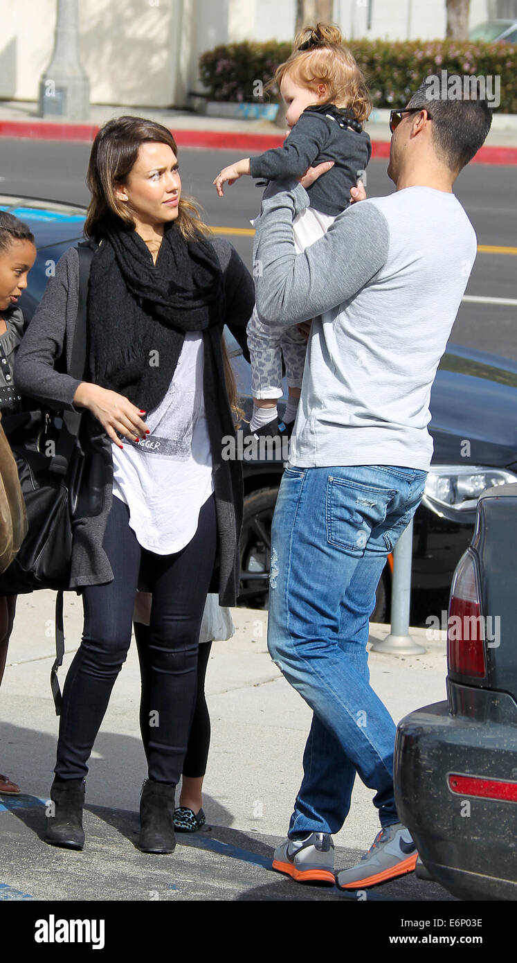 Jessica Alba And Michael Warren